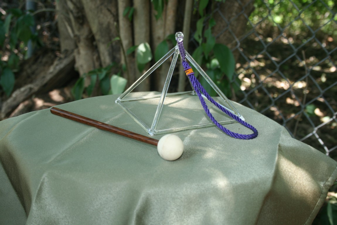 Crystal Wizard 5" Quartz Crystal Singing Triangle Pyramid - Perfect ...